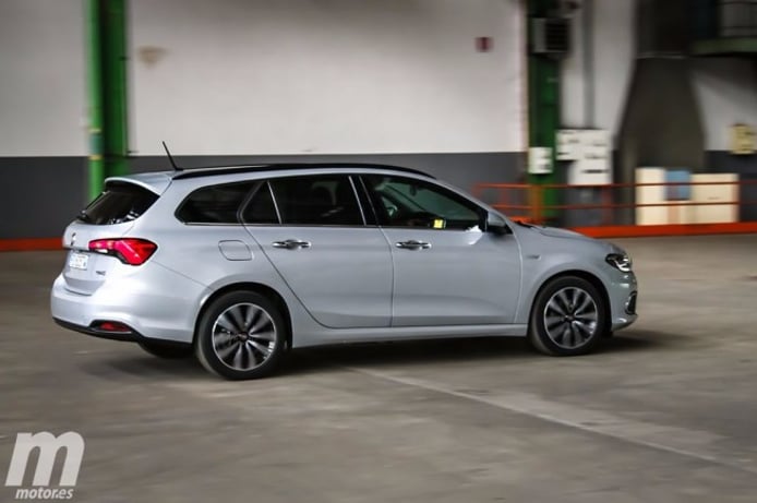 Prueba Fiat Tipo SW, igual de bueno pero más práctico - Motor.es