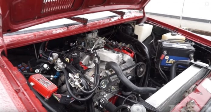 Este Yugo tiene 900 CV y tracción total gracias a dos motores V8, y lo ...