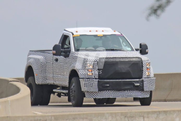 Ford ya prepara una actualización para el F-350 Super Duty - Motor.es