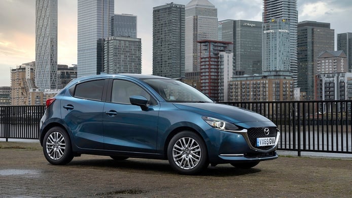 Todos los precios del nuevo Mazda2 2020, el utilitario japonés se ...