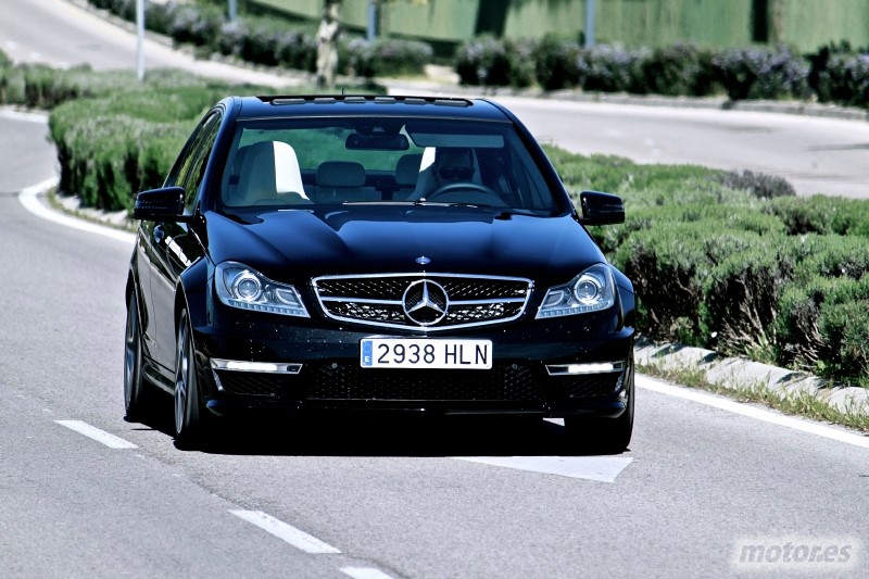 Mercedes Clase C 63 AMG. Lobo con piel de cordero