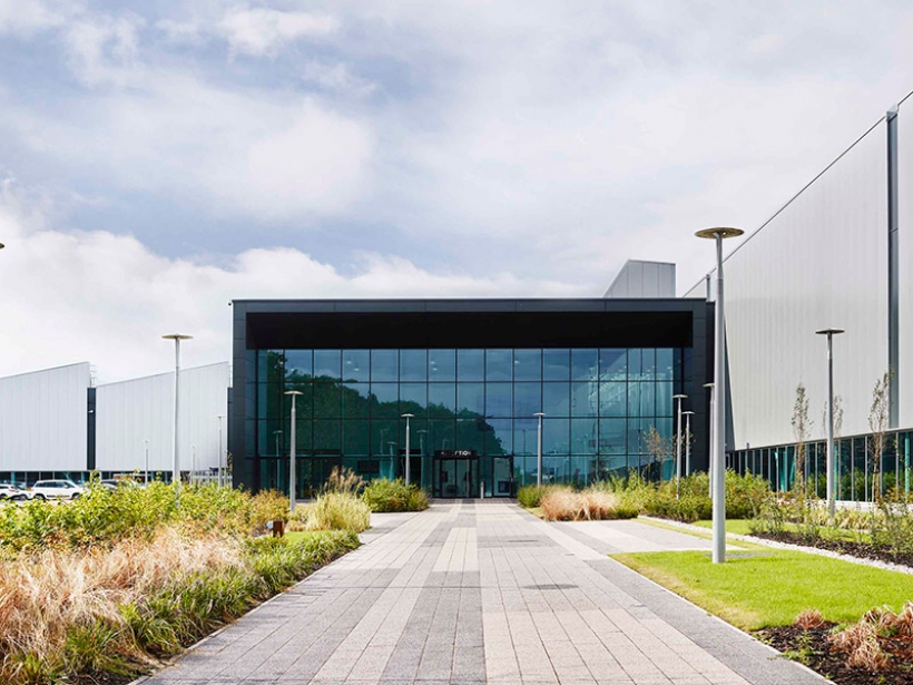 Jaguar-Land Rover inauguran su nuevo centro de motores