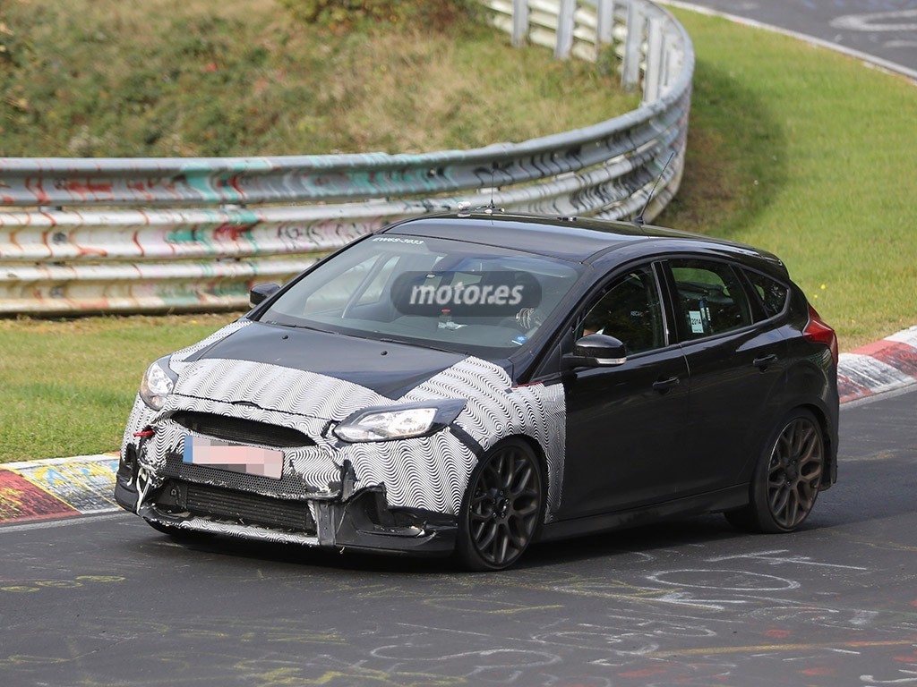 Ford Focus RS 2015, el 3 de Febrero lo conocerás con todo detalle
