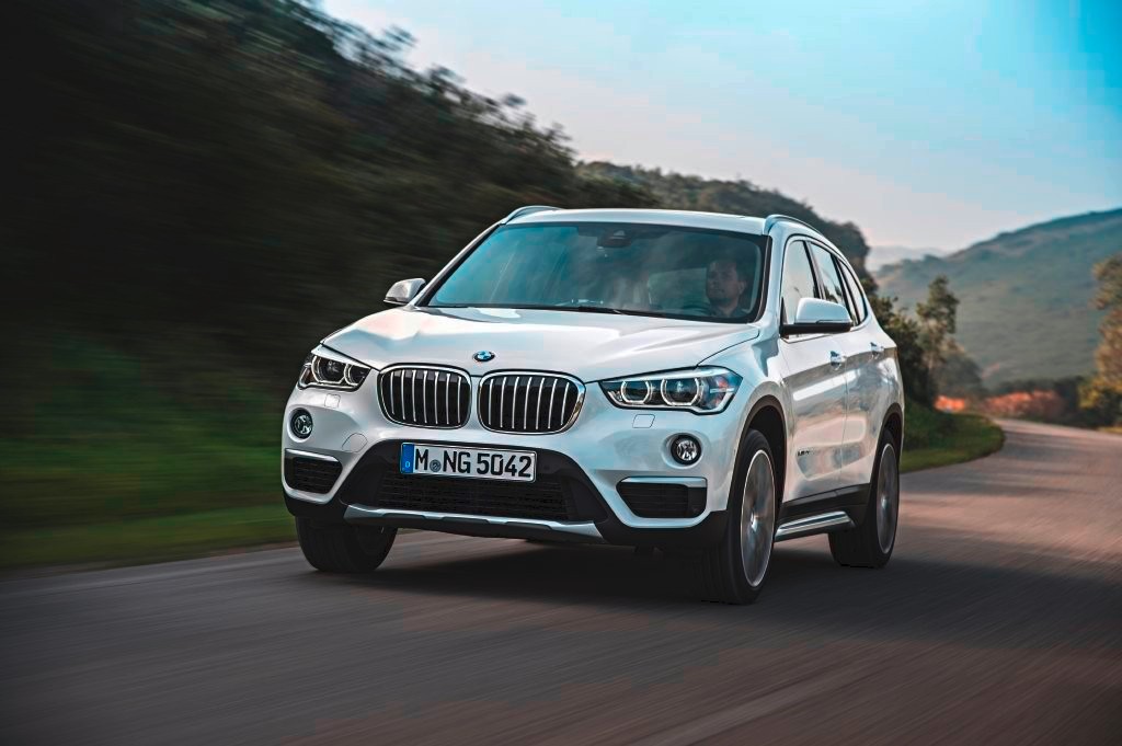 El BMW X1 M está sobre la mesa de estudio