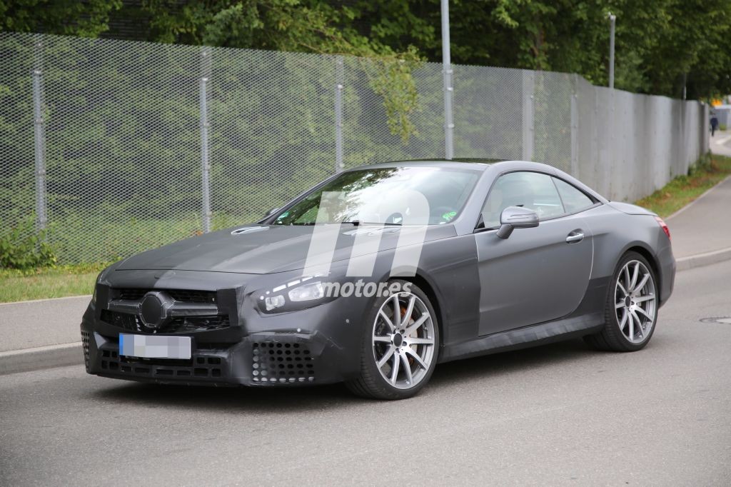 El Mercedes-AMG SL 63 2016 se pasea por Stuttgart