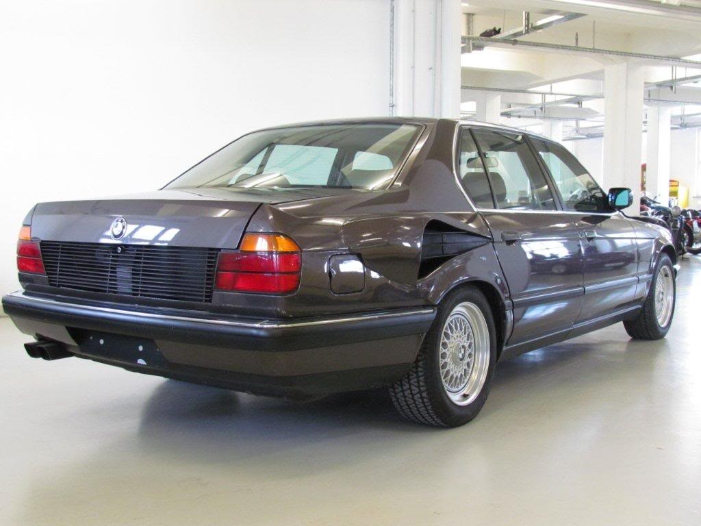 BMW 767iL, un 'Súper Serie 7' con motor V16