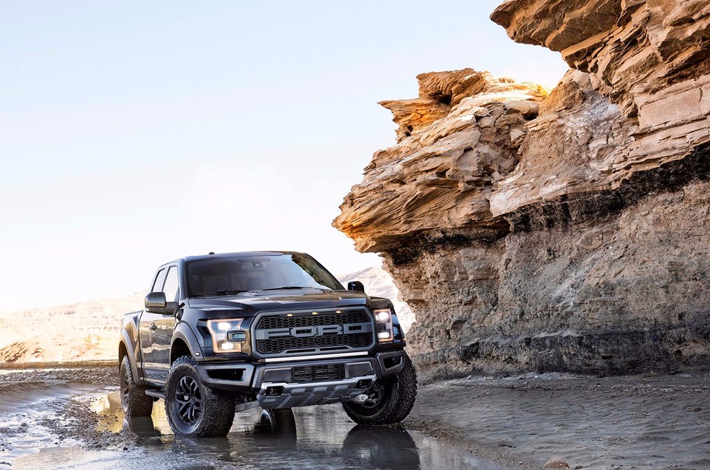 Ford F-150 Raptor Supercrew el icono americano mejora una vez más