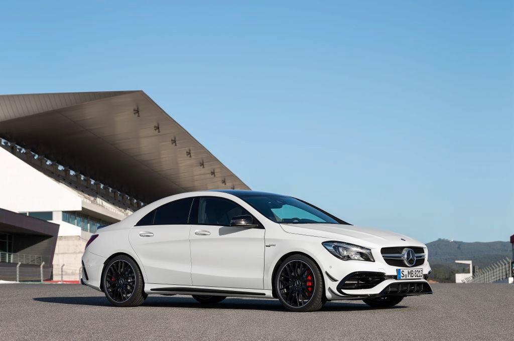 Mercedes CLA 2016, los cambios del Clase A a mayor escala