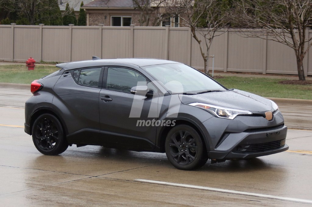 Cazado el Toyota C-HR en su versión norteamericana