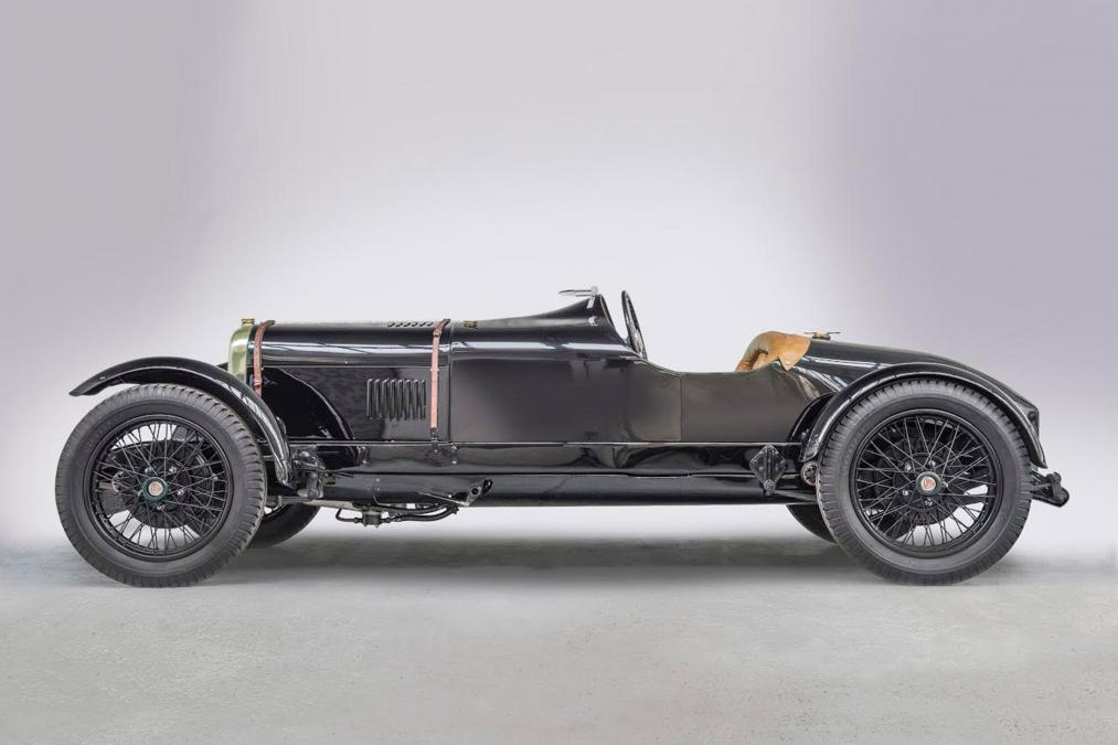 Alvis vuelve a comercializar los vehículos que dejó de fabricar hace 50 ...