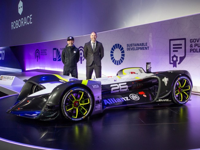 La Roborace presenta la versión definitiva del Robocar - Motor.es