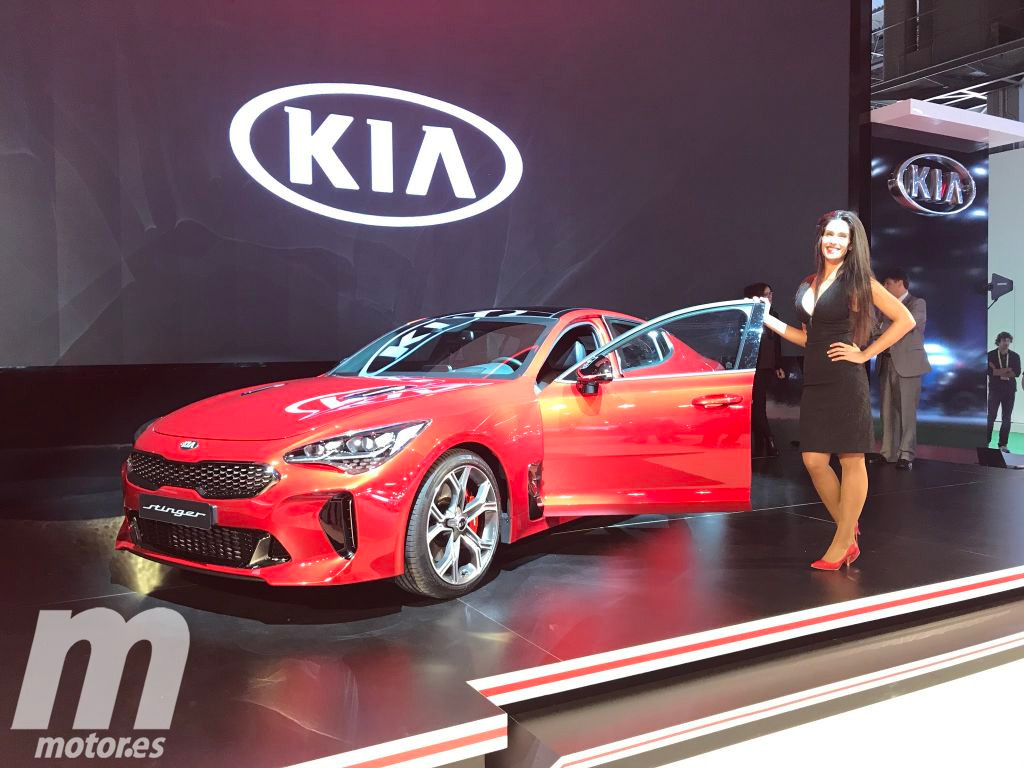 KIA Stinger: el nuevo sedán deportivo coreano se presenta en Automobile ...