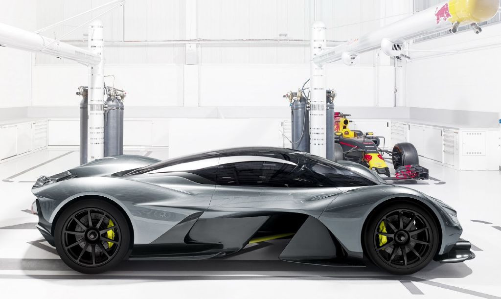 Aston Martin Valkyrie: por primera vez su interior en vídeo