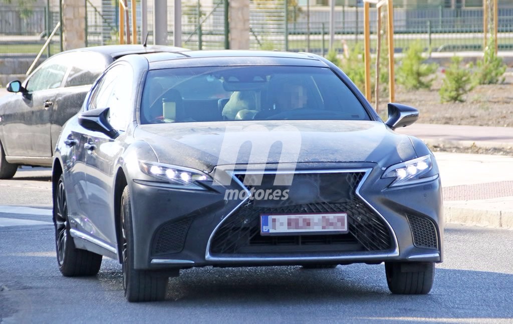 Exclusiva: cazamos el nuevo Lexus LS Fuel Cell de hidrógeno