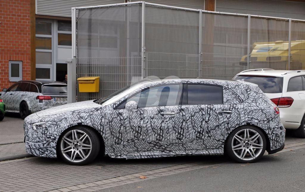 Primeras fotos espías del Mercedes A50 AMG, la versión tope de gama del ...