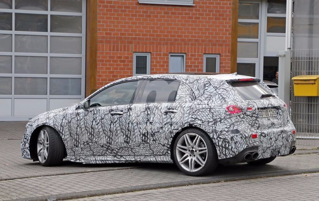 Primeras fotos espías del Mercedes A50 AMG, la versión tope de gama del ...