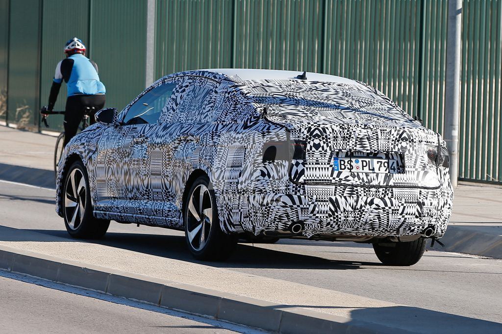 Volkswagen Jetta GLI 2018: cazada la versión GTI del Jetta