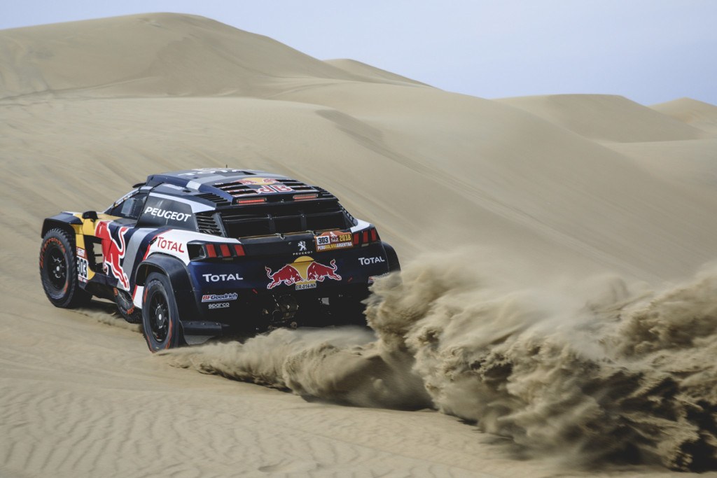 Dakar 2018: Sainz hace brillar a España entre los coches