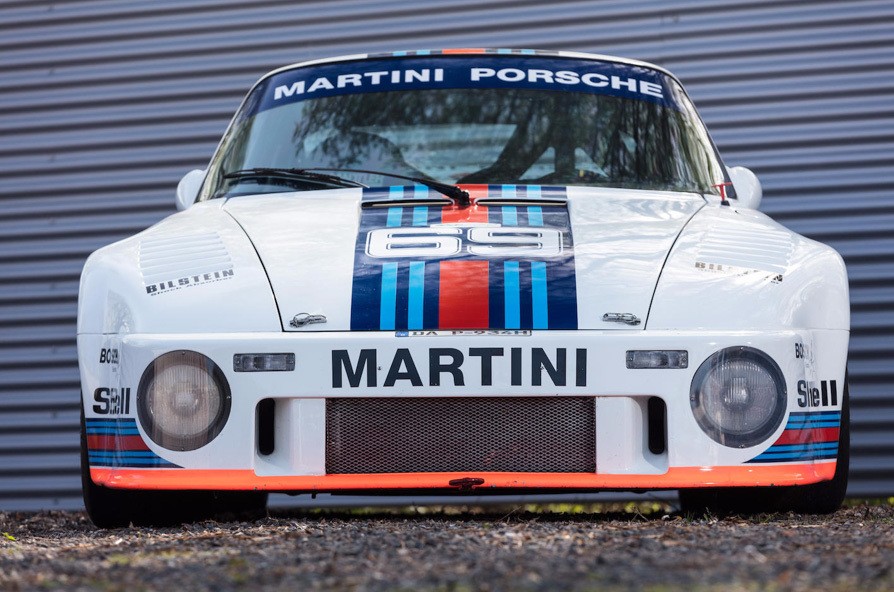 El Porsche 911 ahora con decoración Martini Racing oficial