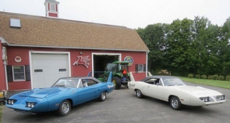 Descubiertos 2 Plymouth Superbird tras 35 años sin salir del garaje