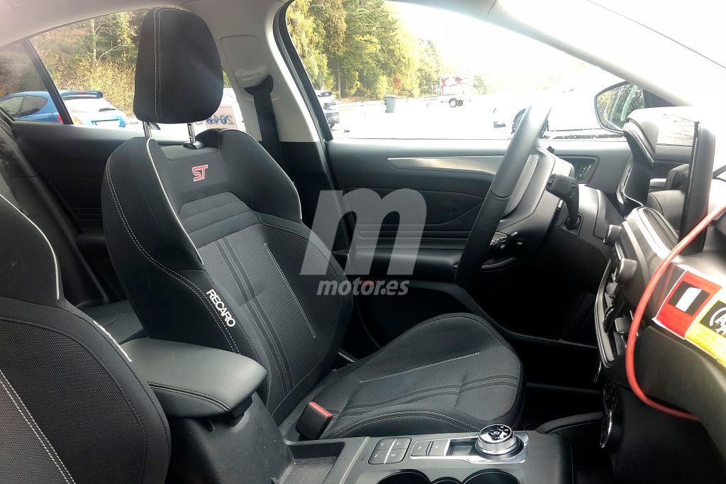 Asómate al nuevo interior modificado del Ford Focus ST 2019
