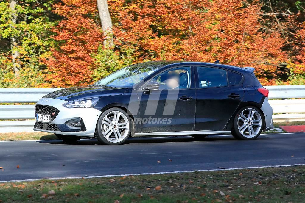 Asómate al nuevo interior modificado del Ford Focus ST 2019