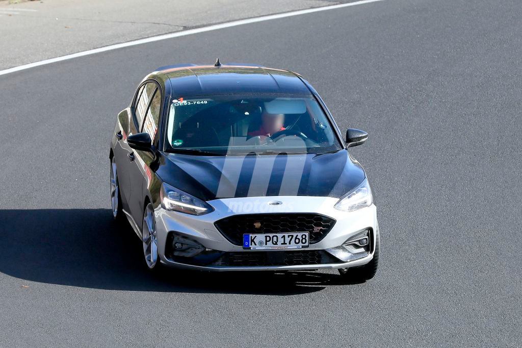 Asómate al nuevo interior modificado del Ford Focus ST 2019