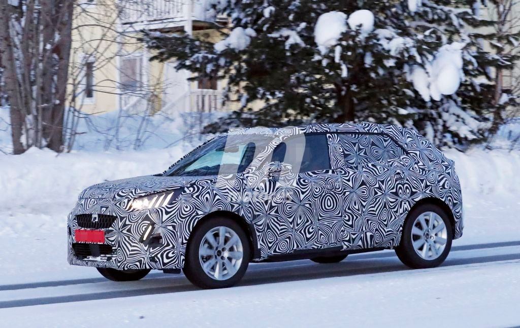Un vistazo al interior del nuevo Peugeot 2008, el popular B-SUV ...