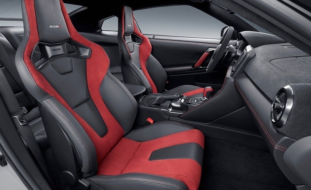 Nissan GT-R R35, su evolución técnica y estética en sus 12 años de vida