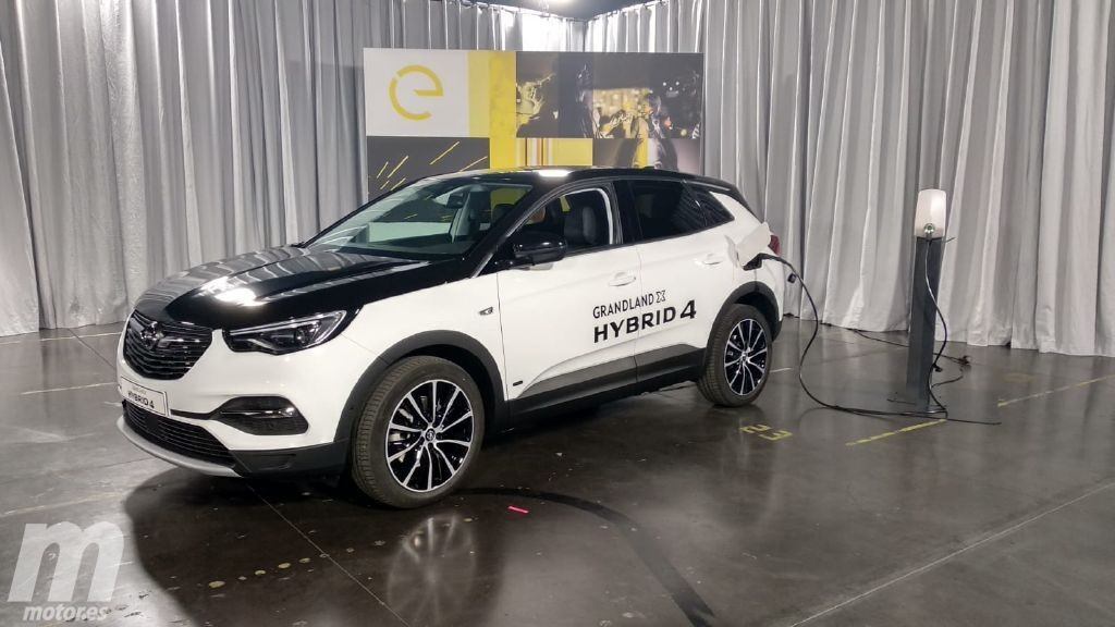 Opel se vuelve eléctrica, conocemos a los Corsa-e y Grandland X Hybrid4