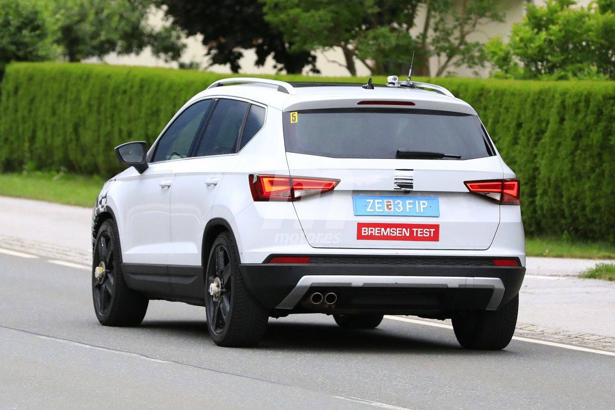 El facelift del SEAT Ateca ya está en desarrollo: primeras imágenes del ...