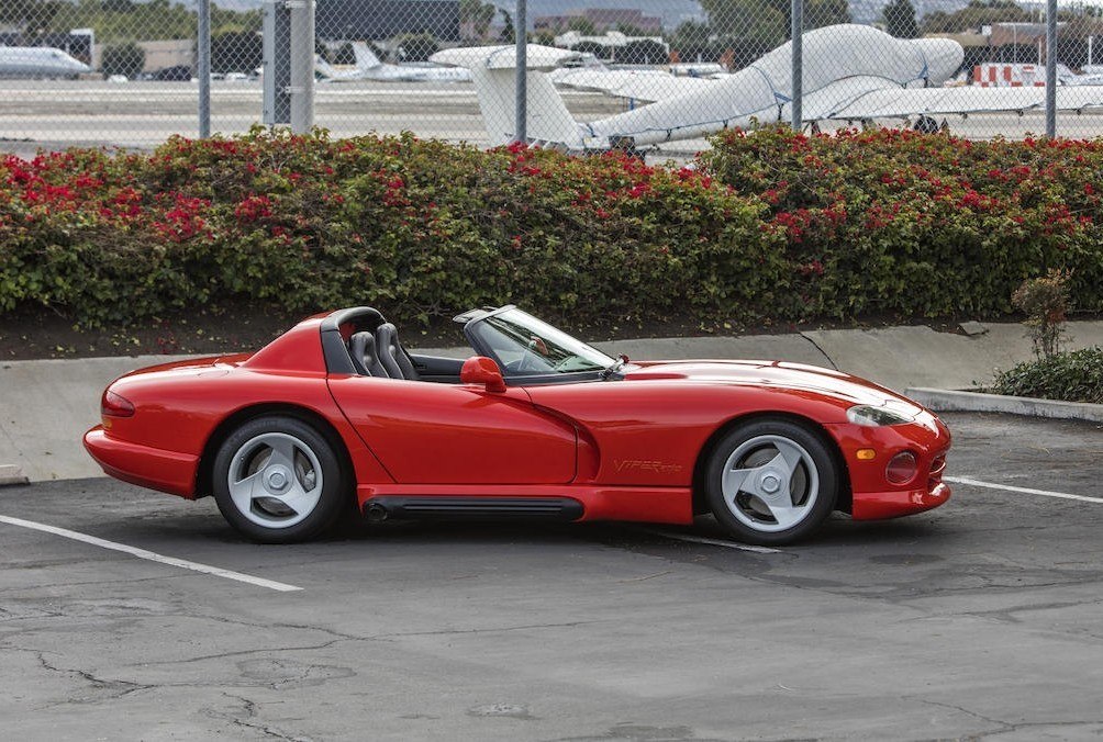 El Dodge Viper #001 rompe todos los pronósticos y triplica su precio ...