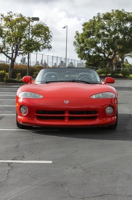 El Dodge Viper #001 rompe todos los pronósticos y triplica su precio ...