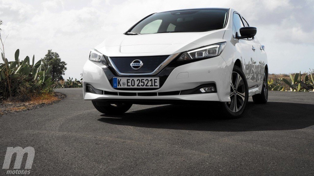 El Nissan Leaf estrena la versión Acenta Access, así es su precio y ...
