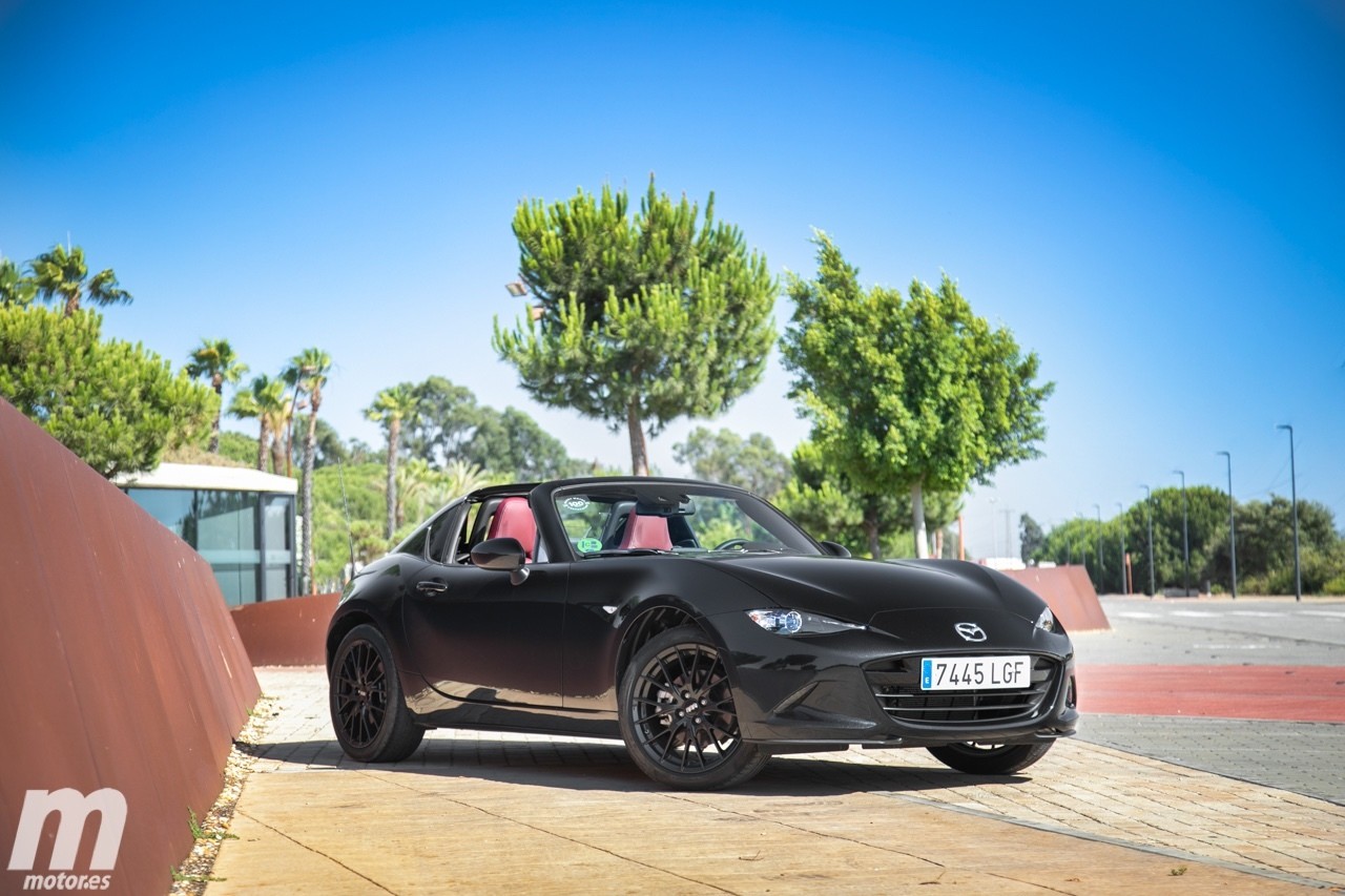Prueba Mazda MX-5 RF Dark Red Edition, distinción sin renunciar a la ...