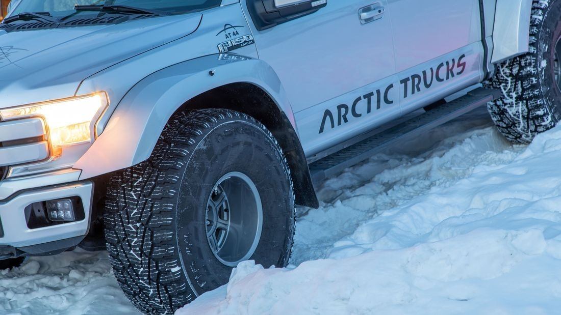 Ford F-150 Pick-up, la nueva bestia de Arctic Trucks para los terrenos ...