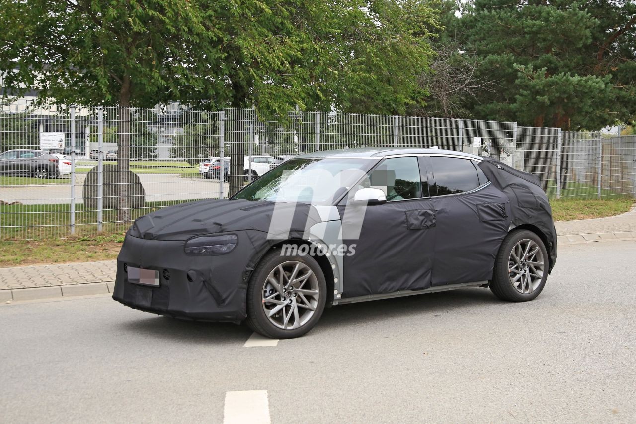 Primeras fotos espía del nuevo Genesis JW, el compacto eléctrico ...