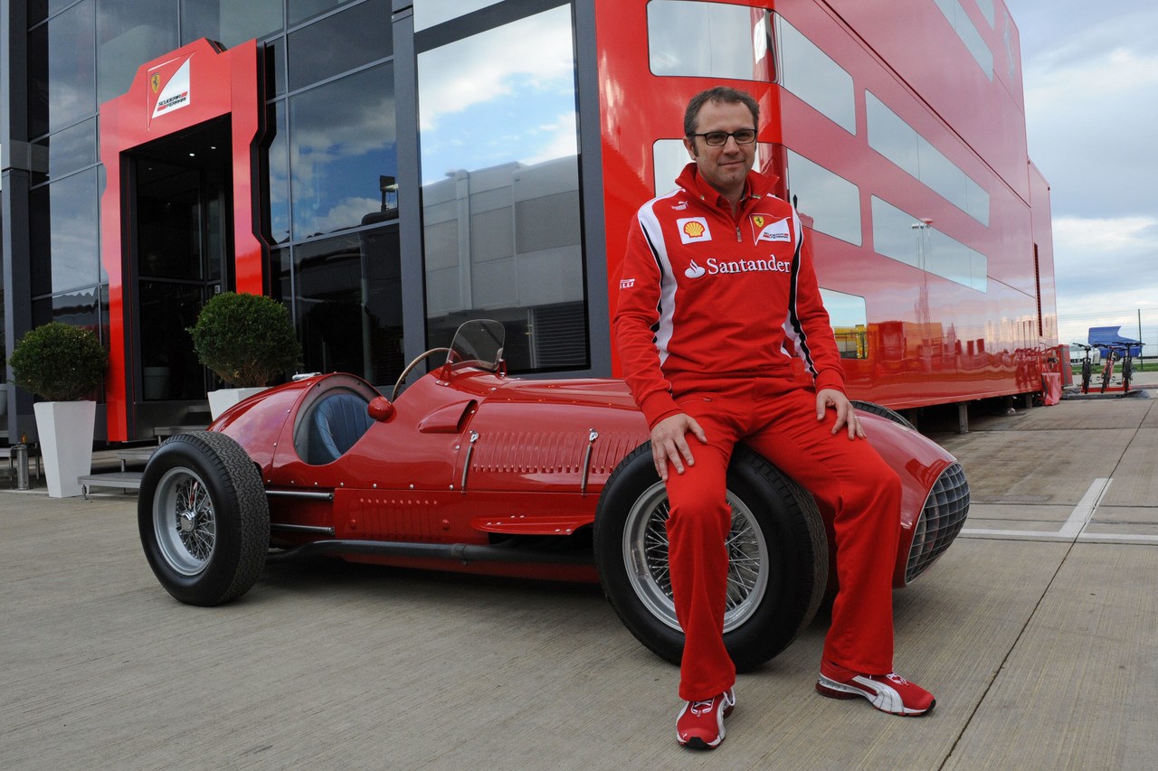 Mira lo que hizo Fernando Alonso con el Ferrari 375 de 1951