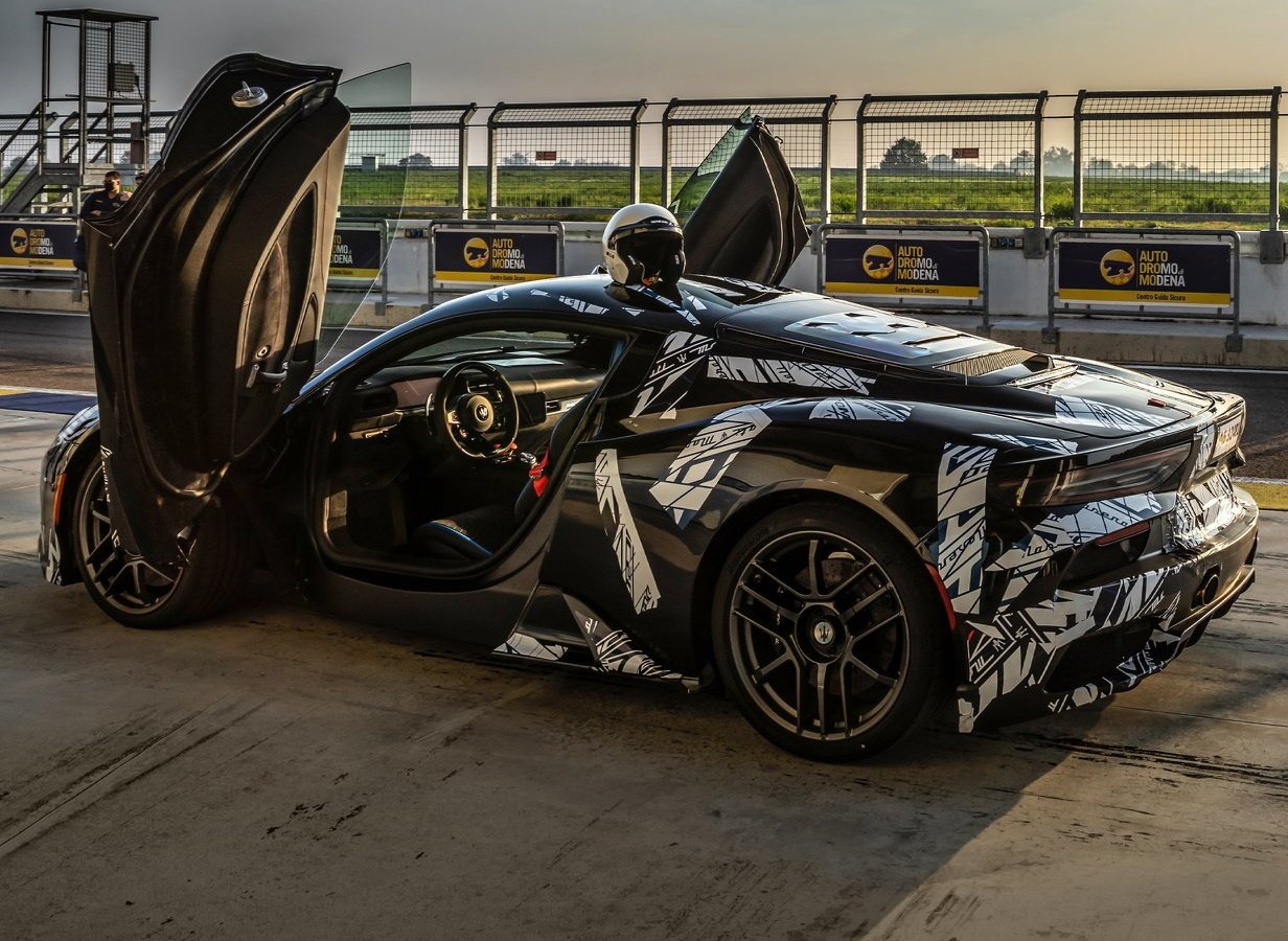 Los prototipos del Maserati MC20 se ponen a prueba en el Autodromo di ...