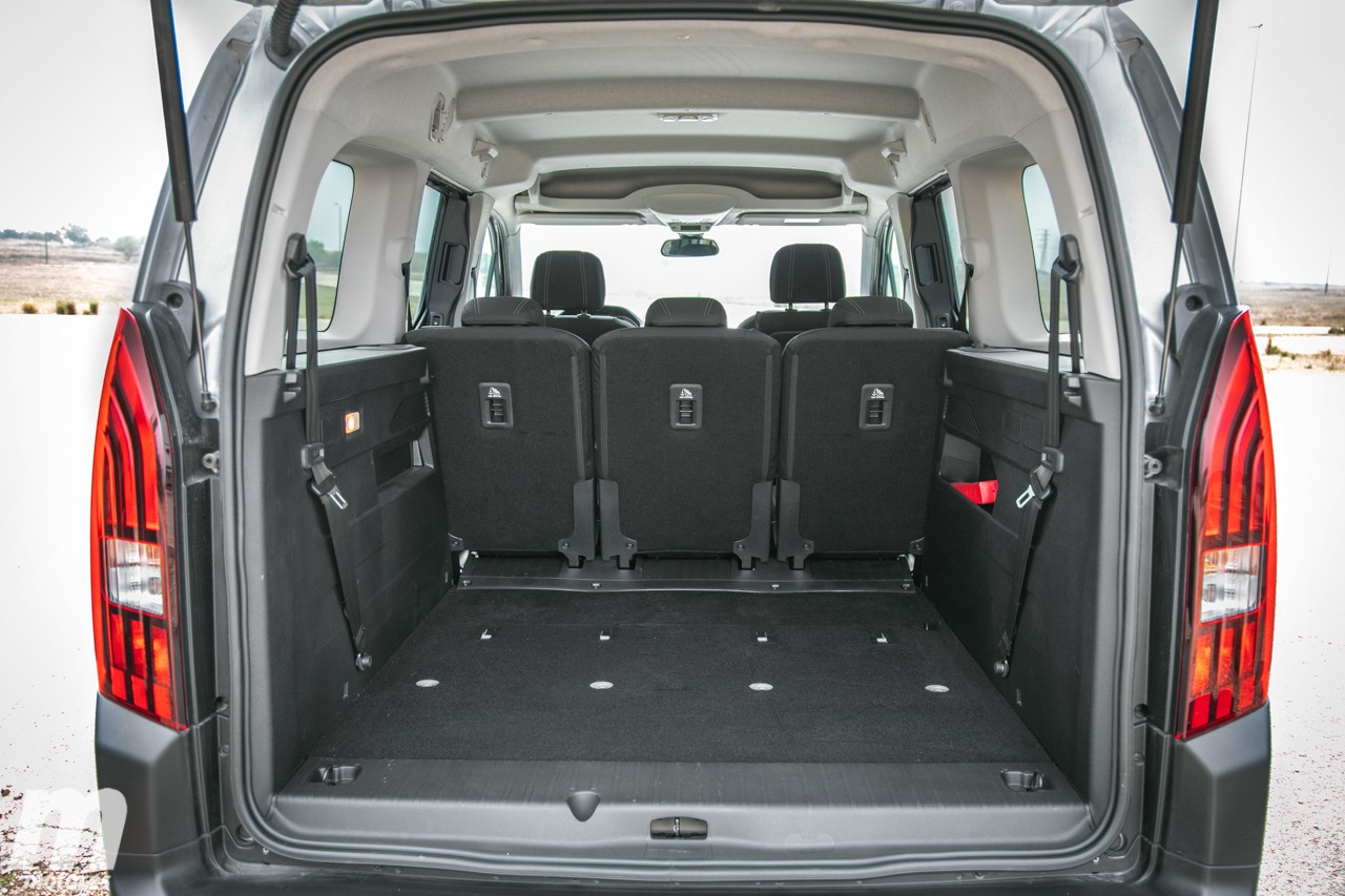 Comparativa Peugeot Rifter vs Volkswagen Caddy, diferencias insalvables ...