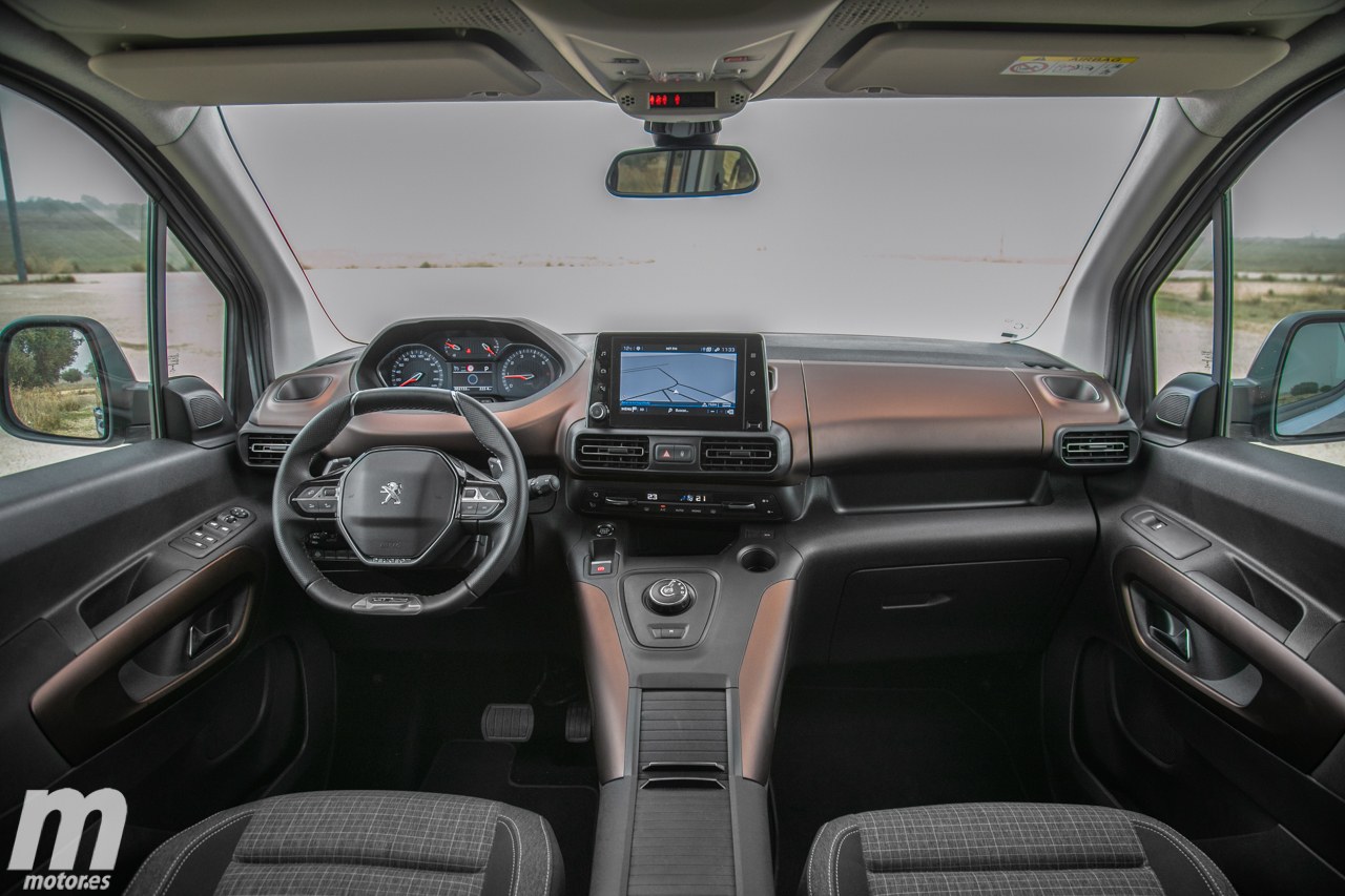 Comparativa Peugeot Rifter vs Volkswagen Caddy, diferencias insalvables ...