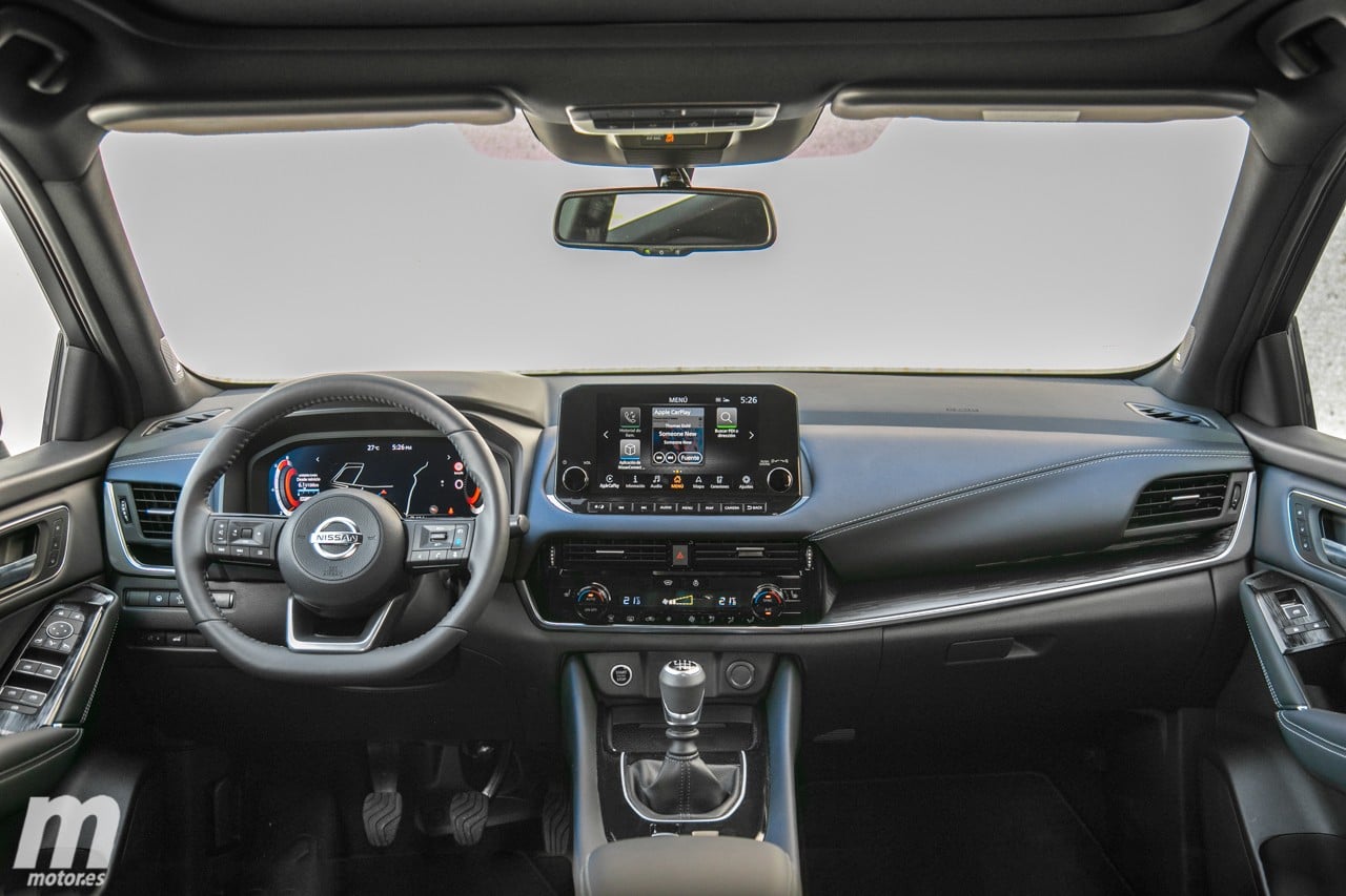 Comparativa Nissan Qashqai vs Peugeot 3008, versatilidad incondicional ...