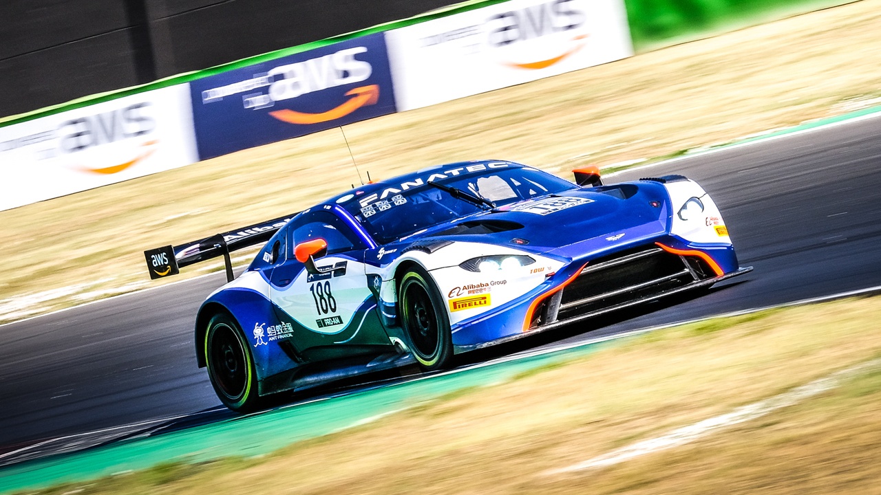 Jonny Adam logra por sorpresa la segunda pole de Misano con el Aston ...
