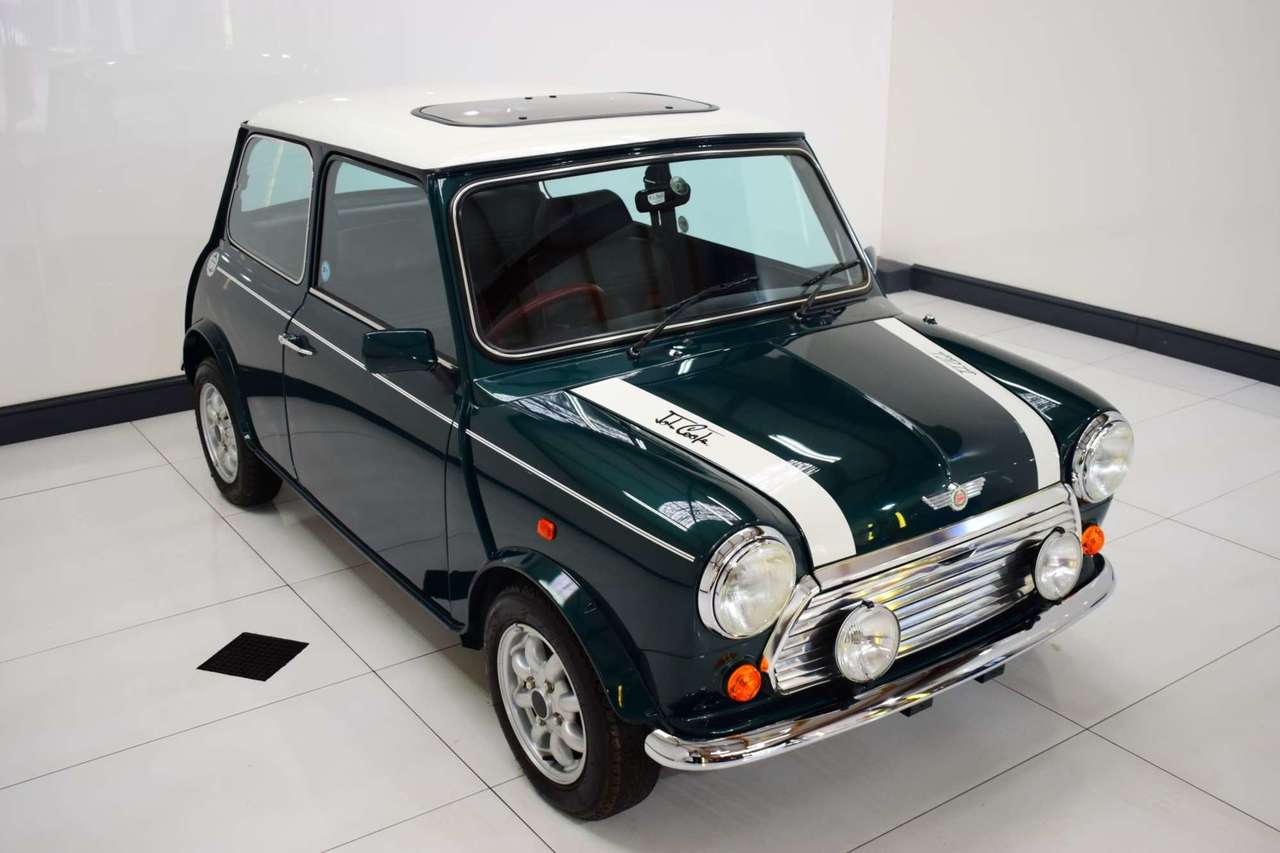 Aparece a la venta un MINI Cooper clásico a estrenar