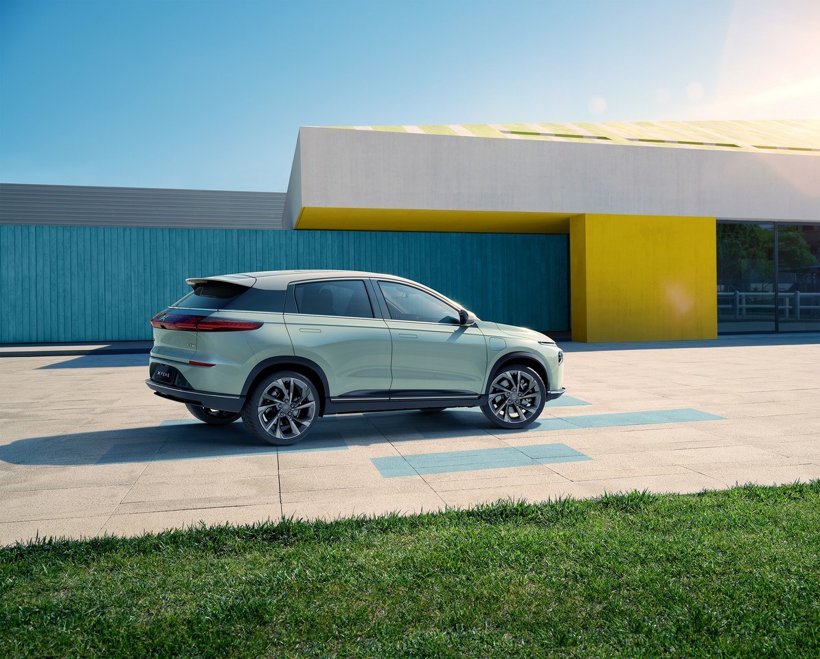 El Xpeng G3i estrena imagen más moderna y una gran dotación tecnológica