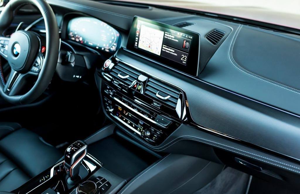 El MANHART MH5 800 supera al BMW M5 con un nuevo estándar de potencia