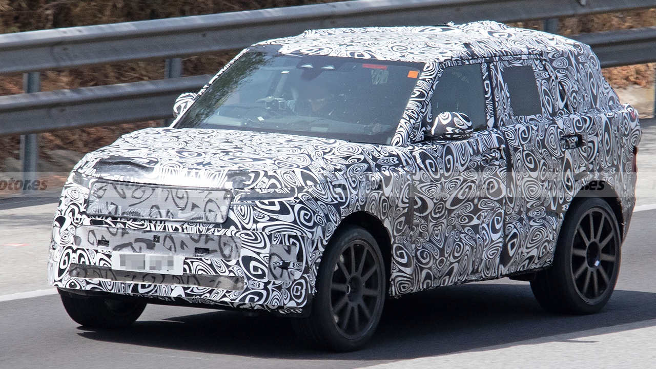El nuevo Range Rover Sport SVR, un SUV de altas prestaciones, ya está ...