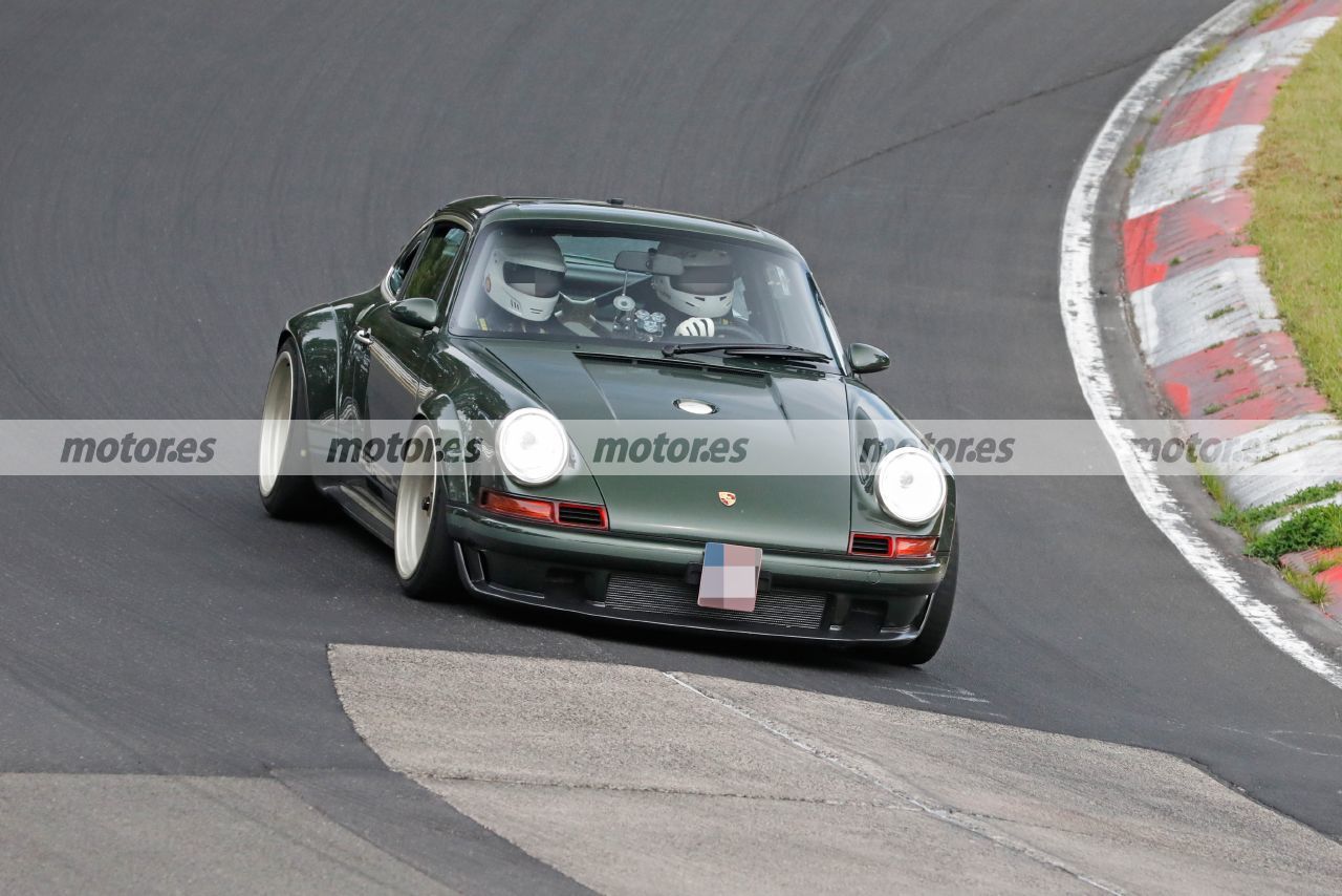 El nuevo Porsche 911 DLS Project de Singer, cazado en fotos espía en ...