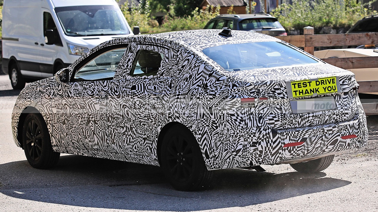 Skoda anuncia el nombre de su nueva berlina que complementa al Octavia ...