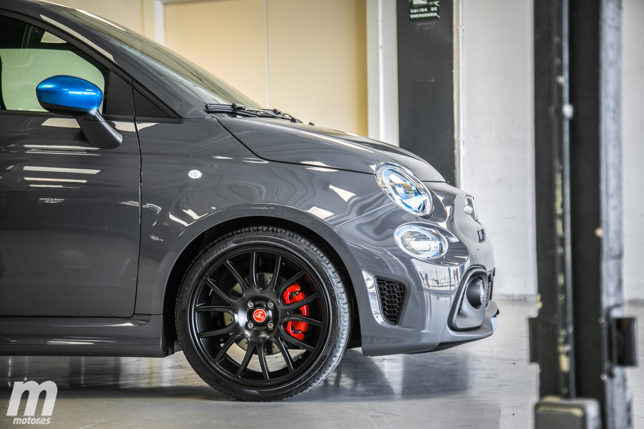 Ponemos a prueba al Abarth F595 sobre el Circuito del Jarama